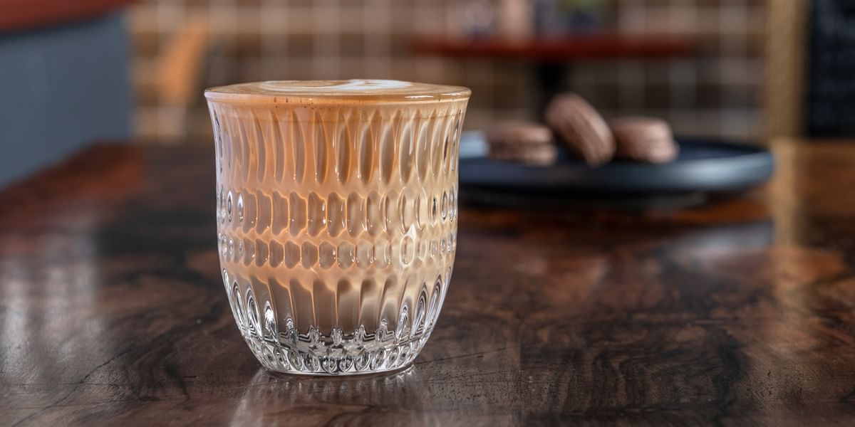 Flat white: origin, preparation & tips | NACHTMANN